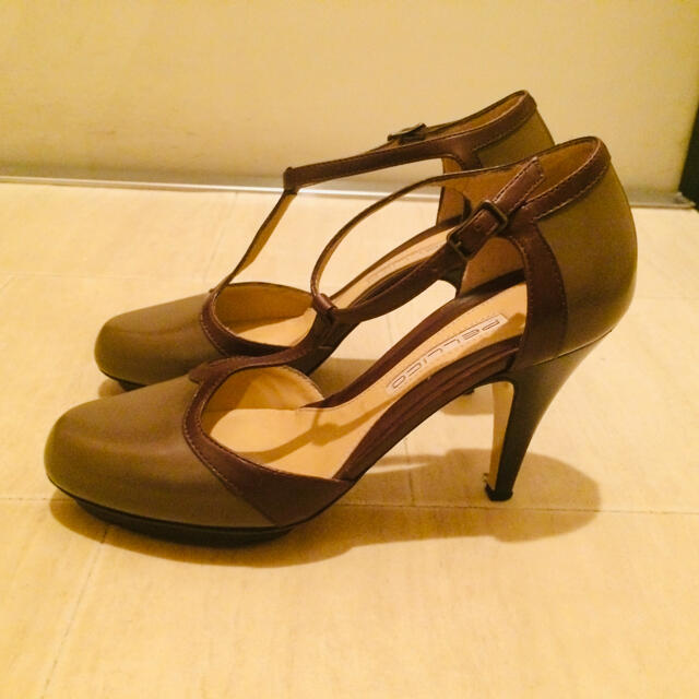 PELLICO ペリーコ 美品 人気 Tストラップパンプス PELLICO ペリーコ 美品 人気 Tストラップパンプス