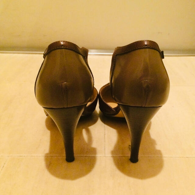 PELLICO ペリーコ 美品 人気 Tストラップパンプス PELLICO ペリーコ 美品 人気 Tストラップパンプス