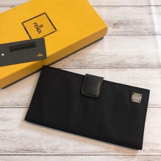 FENDI(長財布)のフリマアイテム一覧 FENDI(長財布)のフリマアイテム一覧