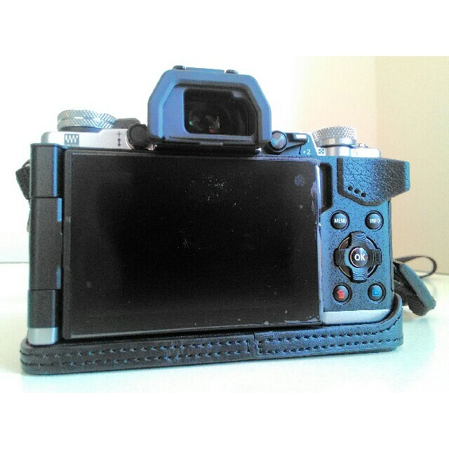 OLYMPUS OM−D E−M5 MarkⅡ SILVER Body OLYMPUS OM−D E−M5 MarkⅡ SILVER Body