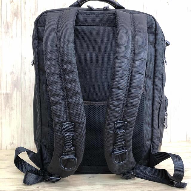 TUMI - 【大人気】TUMI HEDRICK DELUXE BRIEF PACK リュックの TUMI - 【大人気】TUMI HEDRICK DELUXE BRIEF PACK リュックの