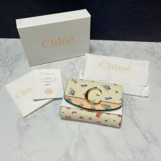 Chloe(花柄 ・ 財布)のフリマアイテム一覧 Chloe(花柄 ・ 財布)のフリマアイテム一覧
