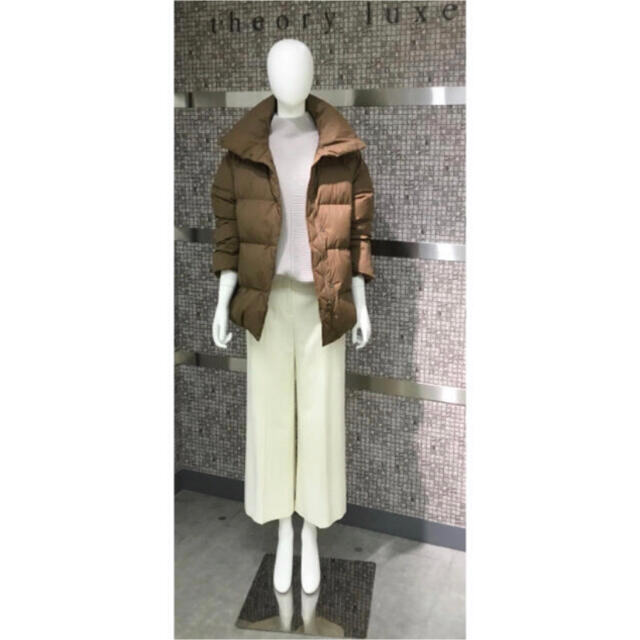 Theory luxe - Theory luxe 19aw ショート丈ダウンコートの通販 Theory luxe - Theory luxe 19aw ショート丈ダウンコートの通販