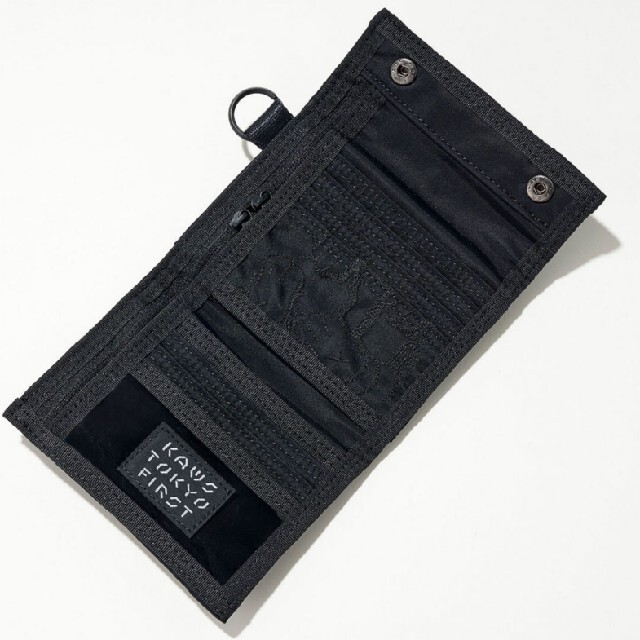 新品 KAWS × PORTER カウズ ポーター ウォレット 財布 新品 KAWS × PORTER カウズ ポーター ウォレット 財布
