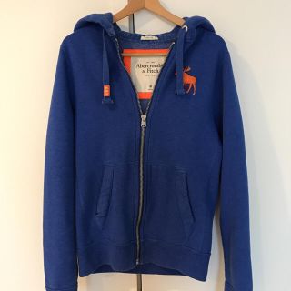 Abercrombie&Fitch(パーカー ・ ブルー・ネイビー/青色系)の Abercrombie&Fitch(パーカー ・ ブルー・ネイビー/青色系)の