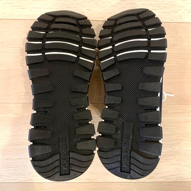 PRADA - 【美品】プラダ スニーカー サイドロゴプリント PRADA - 【美品】プラダ スニーカー サイドロゴプリント