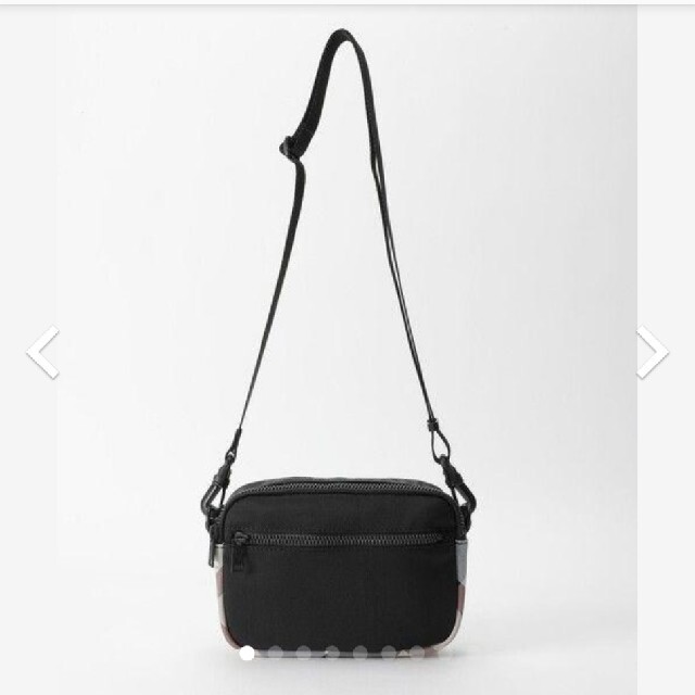 新品 ブラックレーベル クレストブリッジ ショルダーバッグ 新品 ブラックレーベル クレストブリッジ ショルダーバッグ