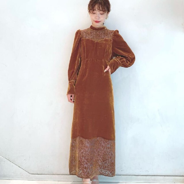 Lily Brown - 新品タグ付ベルベットオパールワンピース 黄色 Lily Brown - 新品タグ付ベルベットオパールワンピース 黄色