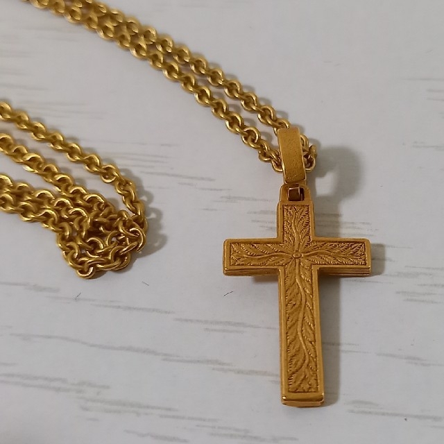 美品 ドルチェ&ガッバーナ クロス ネックレス ゴールドカラー 美品 ドルチェ&ガッバーナ クロス ネックレス ゴールドカラー