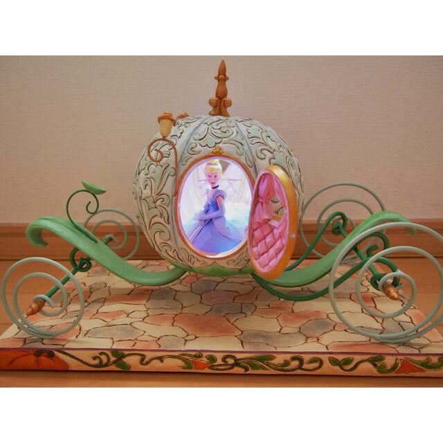 enesco シンデレラ カボチャの馬車 Disney Tradition enesco シンデレラ カボチャの馬車 Disney Tradition
