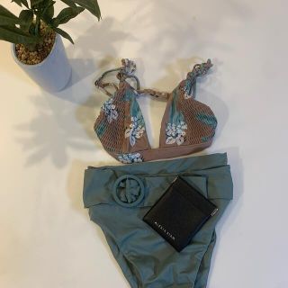 ALEXIA STAM(水着)のフリマアイテム一覧 ALEXIA STAM(水着)のフリマアイテム一覧