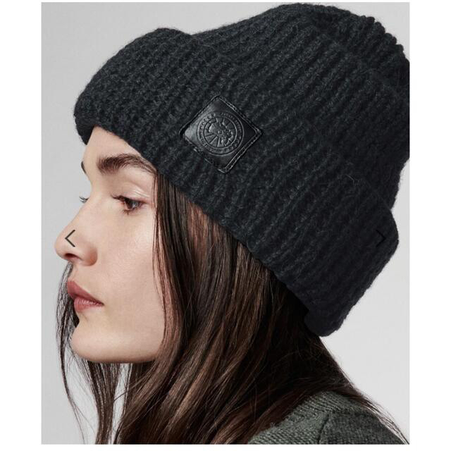 美品‼︎カナダグースニット帽WAFFLE TOQUE ネイビー 完売商品 美品‼︎カナダグースニット帽WAFFLE TOQUE ネイビー 完売商品