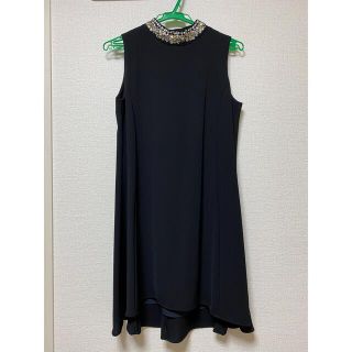 SNIDEL(ビジュー ・ ひざ丈ワンピース)のフリマアイテム一覧 SNIDEL(ビジュー ・ ひざ丈ワンピース)のフリマアイテム一覧