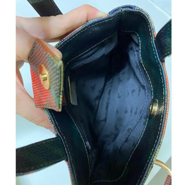 美品】ヴィヴィアンウエストウッド マルチカラー チェック柄 美品】ヴィヴィアンウエストウッド マルチカラー チェック柄
