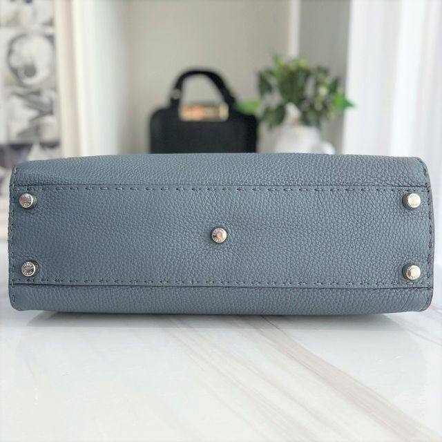 FENDI - 未使用に近い☆ フェンディ ピーカブー セレリア FENDI - 未使用に近い☆ フェンディ ピーカブー セレリア