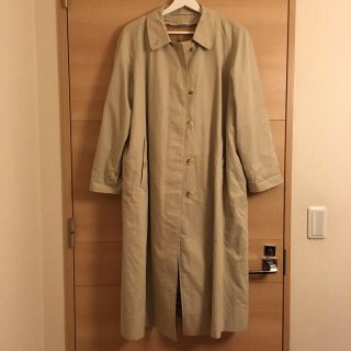 BURBERRY(フリル ・ ロングコート)のフリマアイテム一覧 BURBERRY(フリル ・ ロングコート)のフリマアイテム一覧