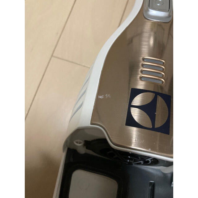 Electrolux - エルゴラピードリチウムZB3233Bハンドユニットのみ Electrolux - エルゴラピードリチウムZB3233Bハンドユニットのみ