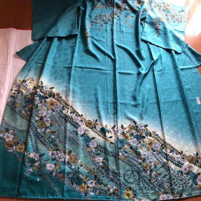 逸品♡落款あり!辻が花】エメナルドグリーンの訪問着 逸品♡落款あり!辻が花】エメナルドグリーンの訪問着