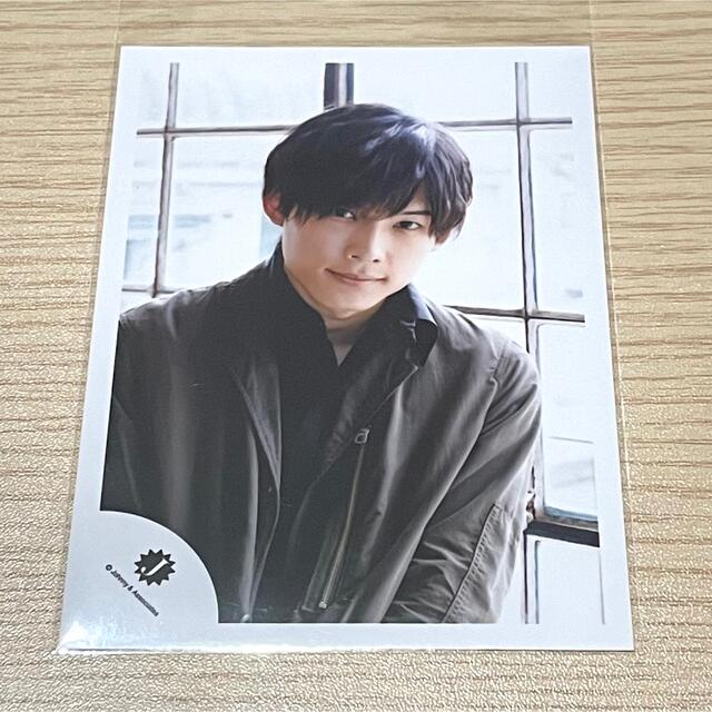 SixTONES - 松村北斗 Jロゴ 公式写真【10】の通販 by Sプロフ SixTONES - 松村北斗 Jロゴ 公式写真【10】の通販 by Sプロフ