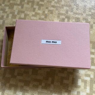 MIU MIU(ショップ袋 ・ ピンク/桃色系)のフリマアイテム一覧 MIU MIU(ショップ袋 ・ ピンク/桃色系)のフリマアイテム一覧