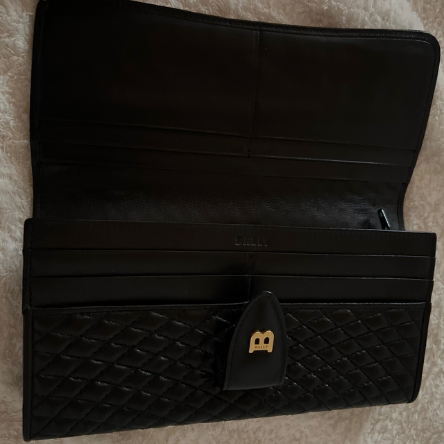 Barry バリー 長財布 ブラック ゴールド キルティング 10万円 Barry バリー 長財布 ブラック ゴールド キルティング 10万円