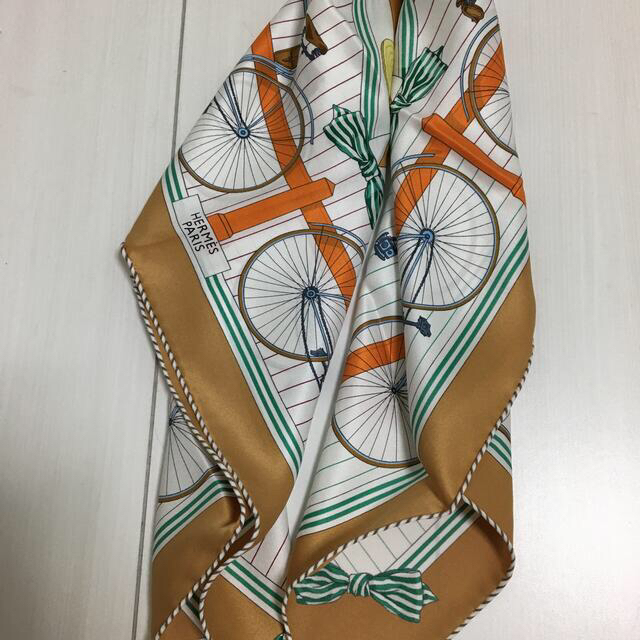 HERMES - エルメス スカーフの通販 by 4月までコメント、発送 HERMES - エルメス スカーフの通販 by 4月までコメント、発送
