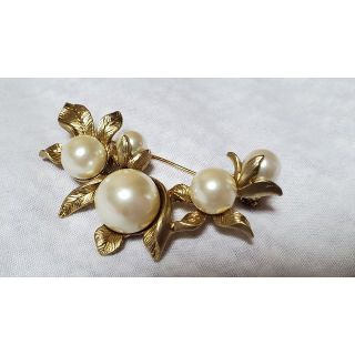 Vendome Aoyama(ブローチ/コサージュ)のフリマアイテム一覧 Vendome Aoyama(ブローチ/コサージュ)のフリマアイテム一覧