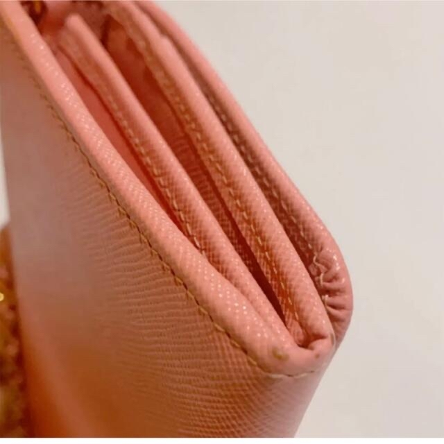 プラダ PRADA 長財布 ピンクチェーン プラダ PRADA 長財布 ピンクチェーン