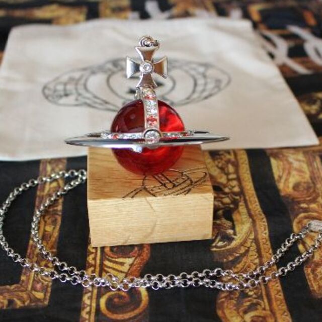 Vivienne Westwood - 新品 ヴィヴィアン ジャイアントオーブ Vivienne Westwood - 新品 ヴィヴィアン ジャイアントオーブ