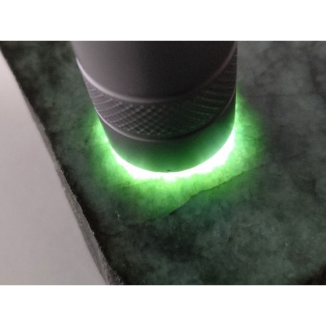 深緑 696g 翡翠 ヒスイ 翡翠原石 原石 鉱物 鑑賞石 自然石 深緑 696g 翡翠 ヒスイ 翡翠原石 原石 鉱物 鑑賞石 自然石