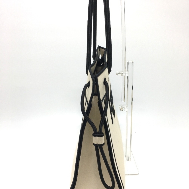 FENDI - フェンディ FENDI ロゴ ローマ ショッパー 8BH379 FENDI - フェンディ FENDI ロゴ ローマ ショッパー 8BH379