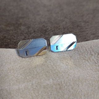 SAINT LAURENT(カフリンクス)のフリマアイテム一覧 SAINT LAURENT(カフリンクス)のフリマアイテム一覧