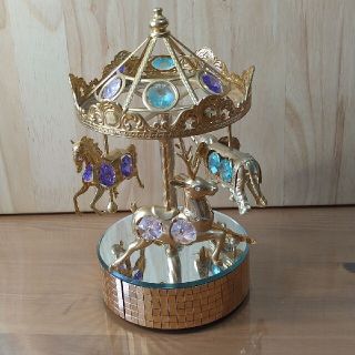 SWAROVSKI - スワロフスキー メリーゴーランド オルゴール付きの SWAROVSKI - スワロフスキー メリーゴーランド オルゴール付きの