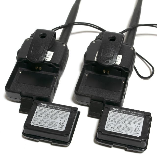 八重洲無線 YAESU VX-6 2台セット 144/430MHz帯ハンディ機 八重洲無線 YAESU VX-6 2台セット 144/430MHz帯ハンディ機