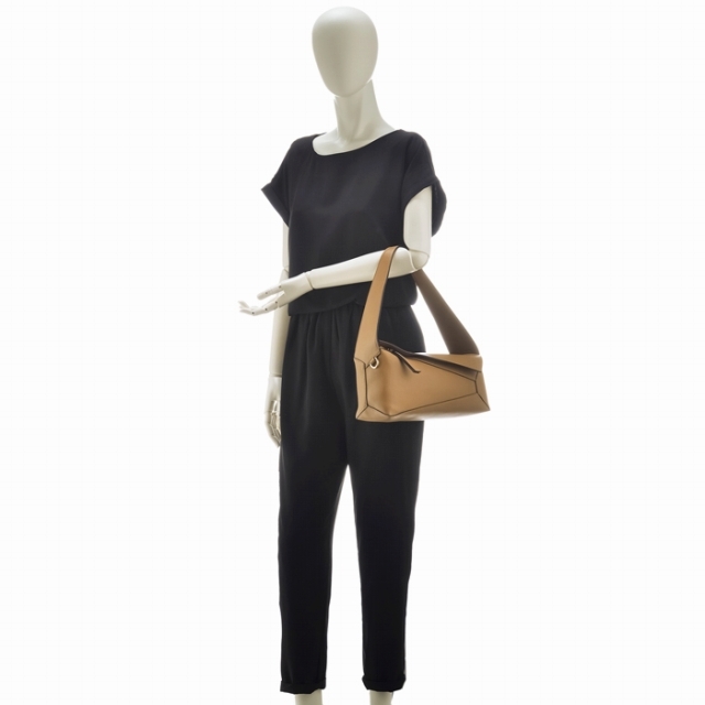 LOEWE - LOEWE ショルダーバッグ PUZZLE パズル ホーボーの通販 LOEWE - LOEWE ショルダーバッグ PUZZLE パズル ホーボーの通販
