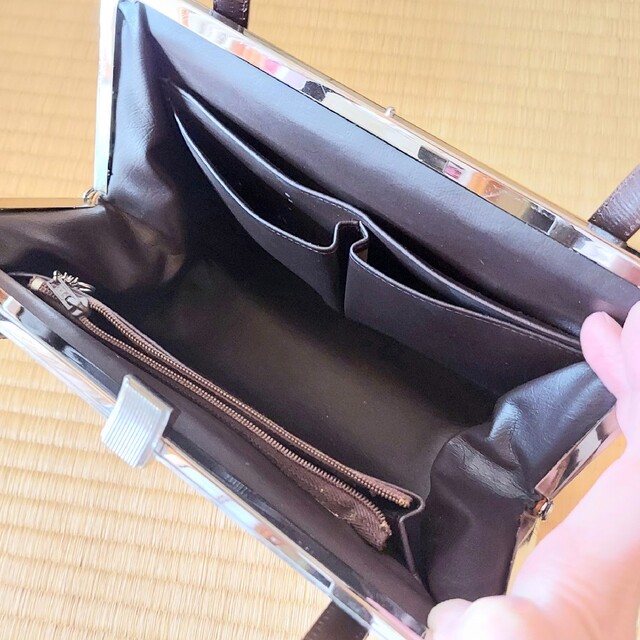 未使用品】ハンドバッグ ワニ革 クロコダイル 背ワニ 焦げ茶色 未使用品】ハンドバッグ ワニ革 クロコダイル 背ワニ 焦げ茶色