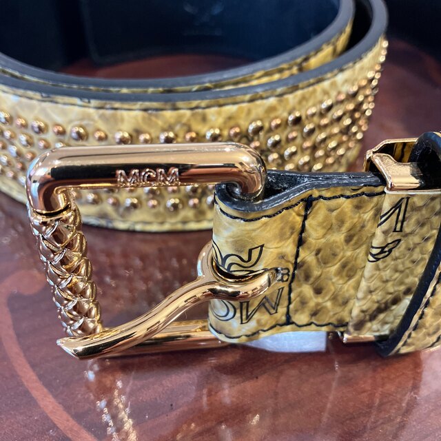 MCM - MCM ベルト パイソン柄 スタッズ 美品の通販 by SENSE's MCM - MCM ベルト パイソン柄 スタッズ 美品の通販 by SENSE's