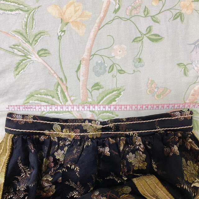 PRADA - プラダ PRADA スカート 花柄 ボタニカル シルク 木苺の PRADA - プラダ PRADA スカート 花柄 ボタニカル シルク 木苺の