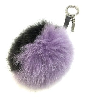 FENDI(キーホルダー ・ パープル/紫色系)のフリマアイテム一覧 FENDI(キーホルダー ・ パープル/紫色系)のフリマアイテム一覧