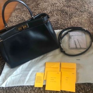 FENDI(レオパード ・ ハンドバッグ)のフリマアイテム一覧 FENDI(レオパード ・ ハンドバッグ)のフリマアイテム一覧