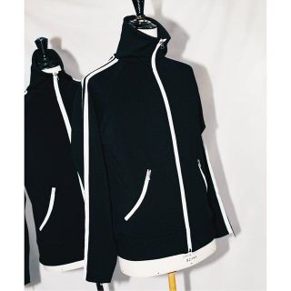 COMOLI(ジャージ)のフリマアイテム一覧 COMOLI(ジャージ)のフリマアイテム一覧