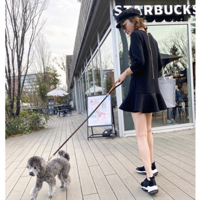 sheller シェリエ バックZIPスウェットミニワンピース BLACK sheller シェリエ バックZIPスウェットミニワンピース BLACK
