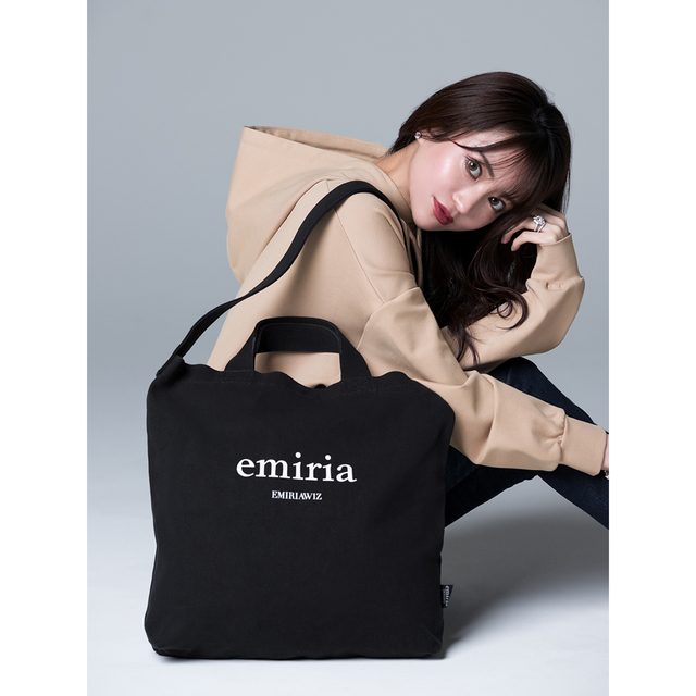 EmiriaWiz - エミリアウィズ トートバッグの通販 by りーた's EmiriaWiz - エミリアウィズ トートバッグの通販 by りーた's