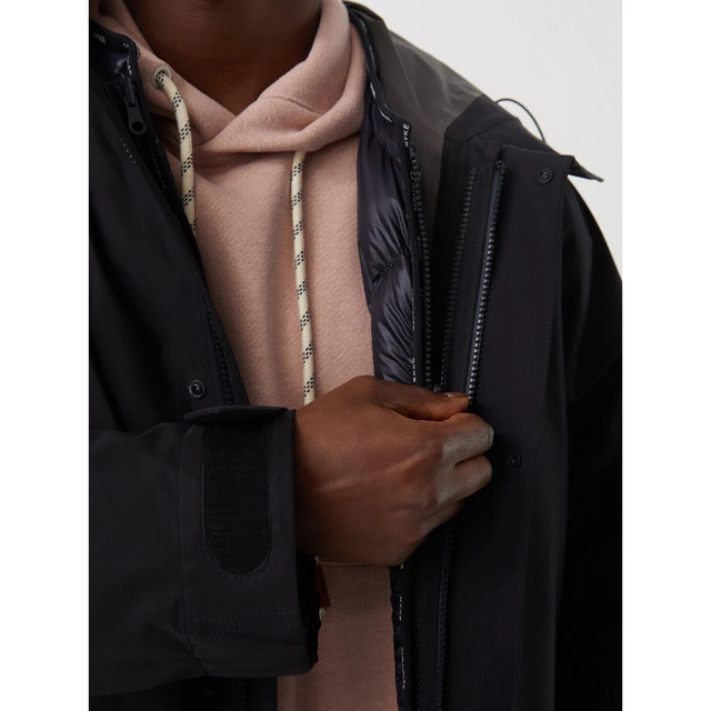新品 MONCLER モンクレール ダウンジャケット ゴアテックスhyke 新品 MONCLER モンクレール ダウンジャケット ゴアテックスhyke
