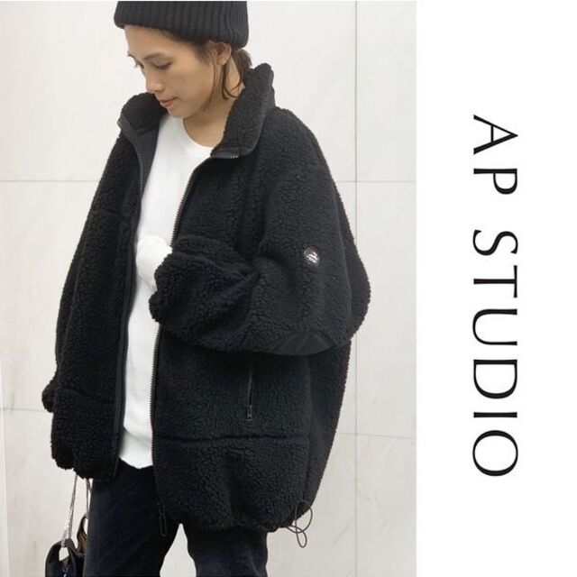 新品 未使用 タグ付き yokochan Vネック ヘムスカラップ ワンピース 新品 未使用 タグ付き yokochan Vネック ヘムスカラップ ワンピース