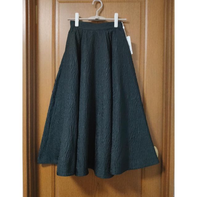 Ameri VINTAGE - 新品 AMERI JACQUARD TUCK VOLUME SKIRT 正規品 Ameri VINTAGE - 新品 AMERI JACQUARD TUCK VOLUME SKIRT 正規品