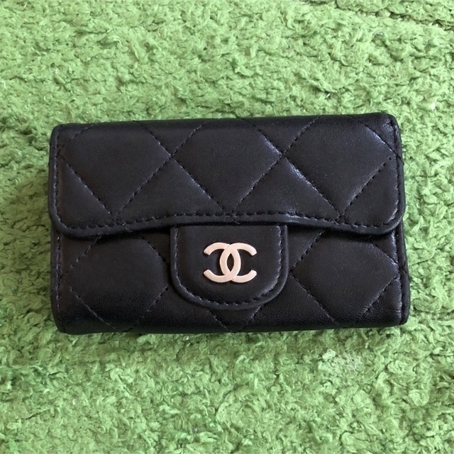 CHANEL - シャネル マトラッセ 6連 キーケース 金具シルバーの CHANEL - シャネル マトラッセ 6連 キーケース 金具シルバーの