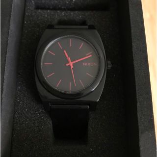 NIXON(ブラック/黒色系)のフリマアイテム一覧 NIXON(ブラック/黒色系)のフリマアイテム一覧