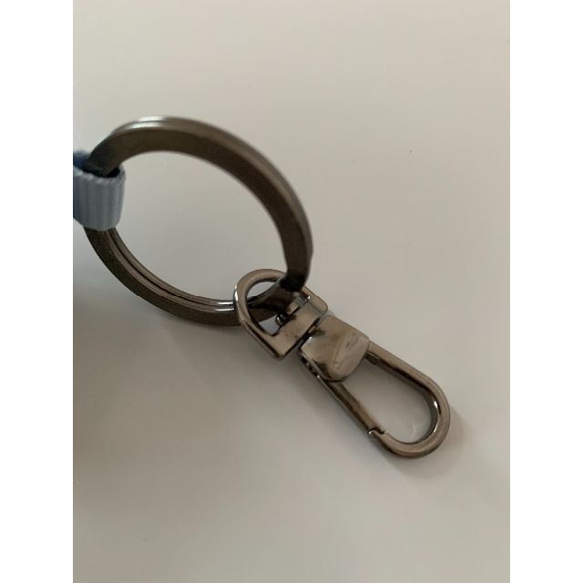 Off-White - Off-White / OOO KEYCHAINの通販 by 小さな洋服屋 Off-White - Off-White / OOO KEYCHAINの通販 by 小さな洋服屋