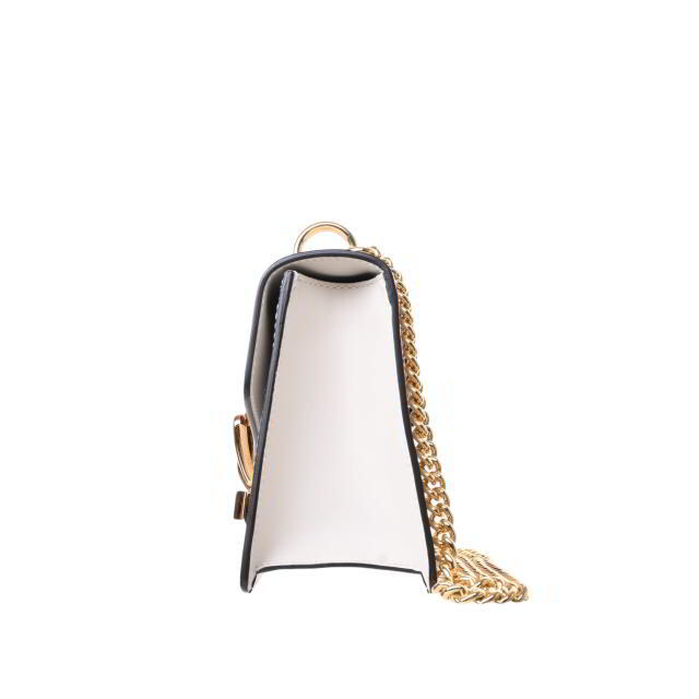 GUCCI シルヴィ レザー チェーン ショルダー バッグ ホワイト GUCCI シルヴィ レザー チェーン ショルダー バッグ ホワイト